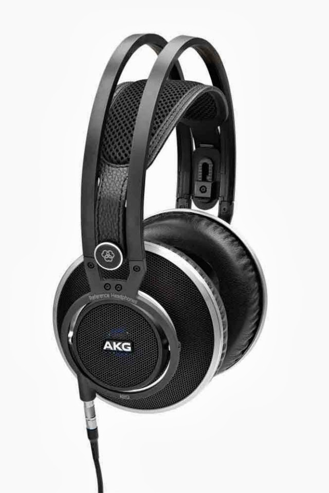 AKG K845BT & AKG K545 | Audio Lifestyle
